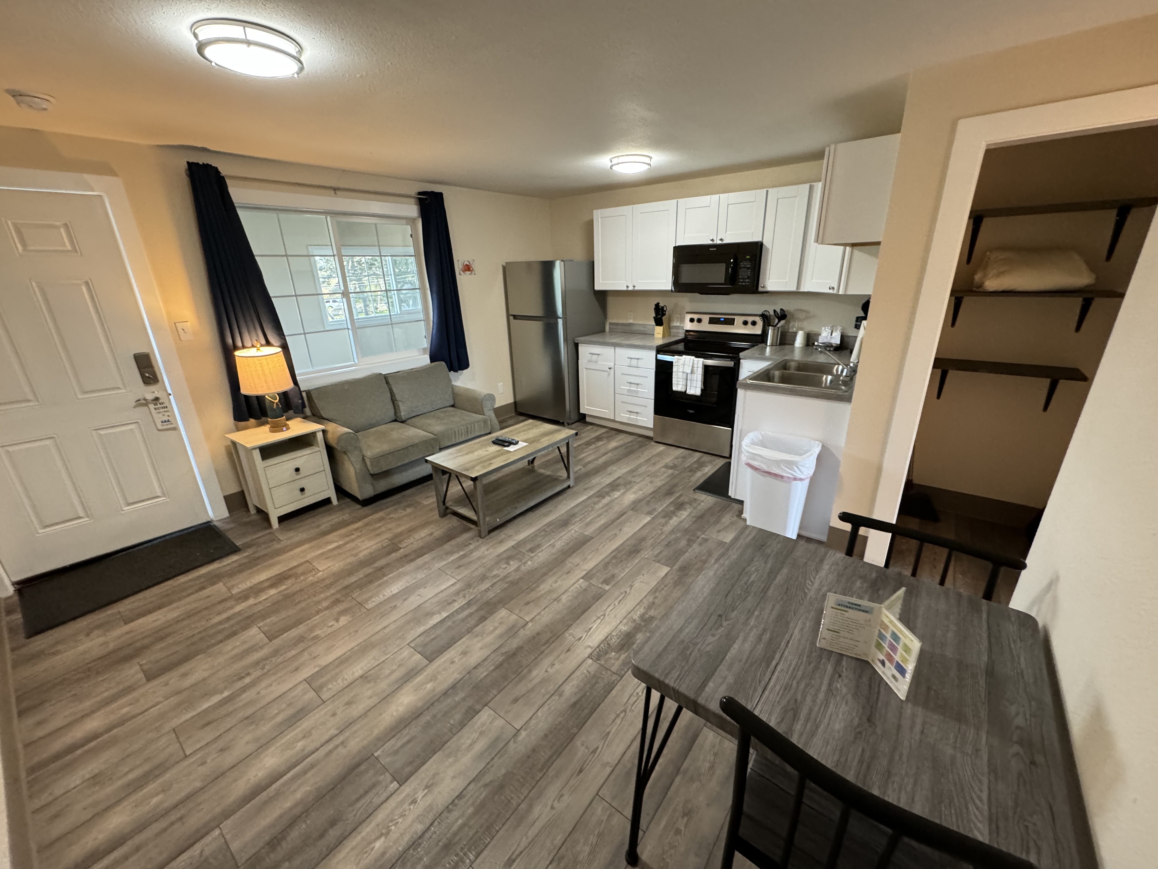 Welcome to the Coastal Inn & Suites | Coastal Inn & Suites