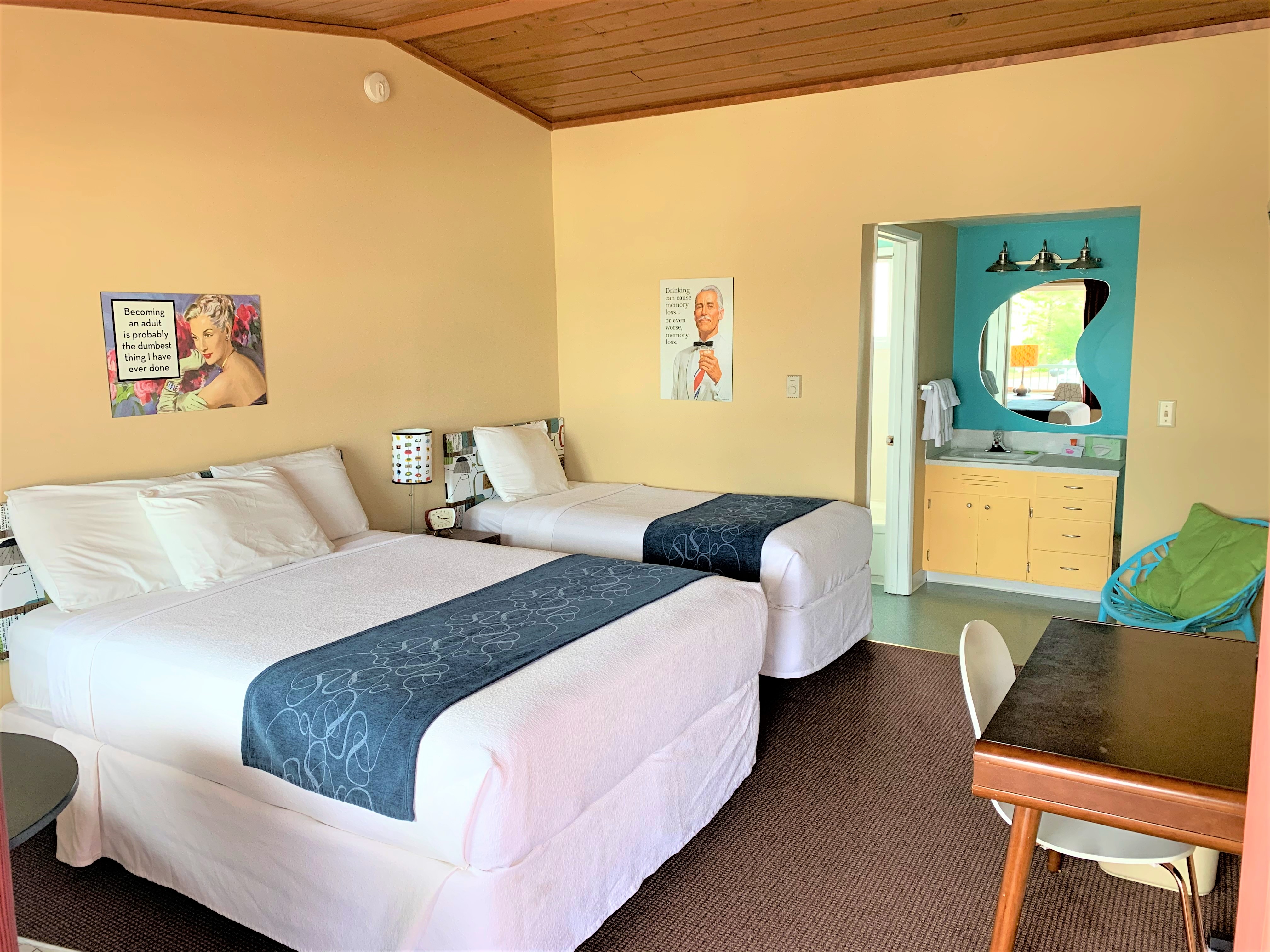 Guest Rooms and Suites | Atomic Motel