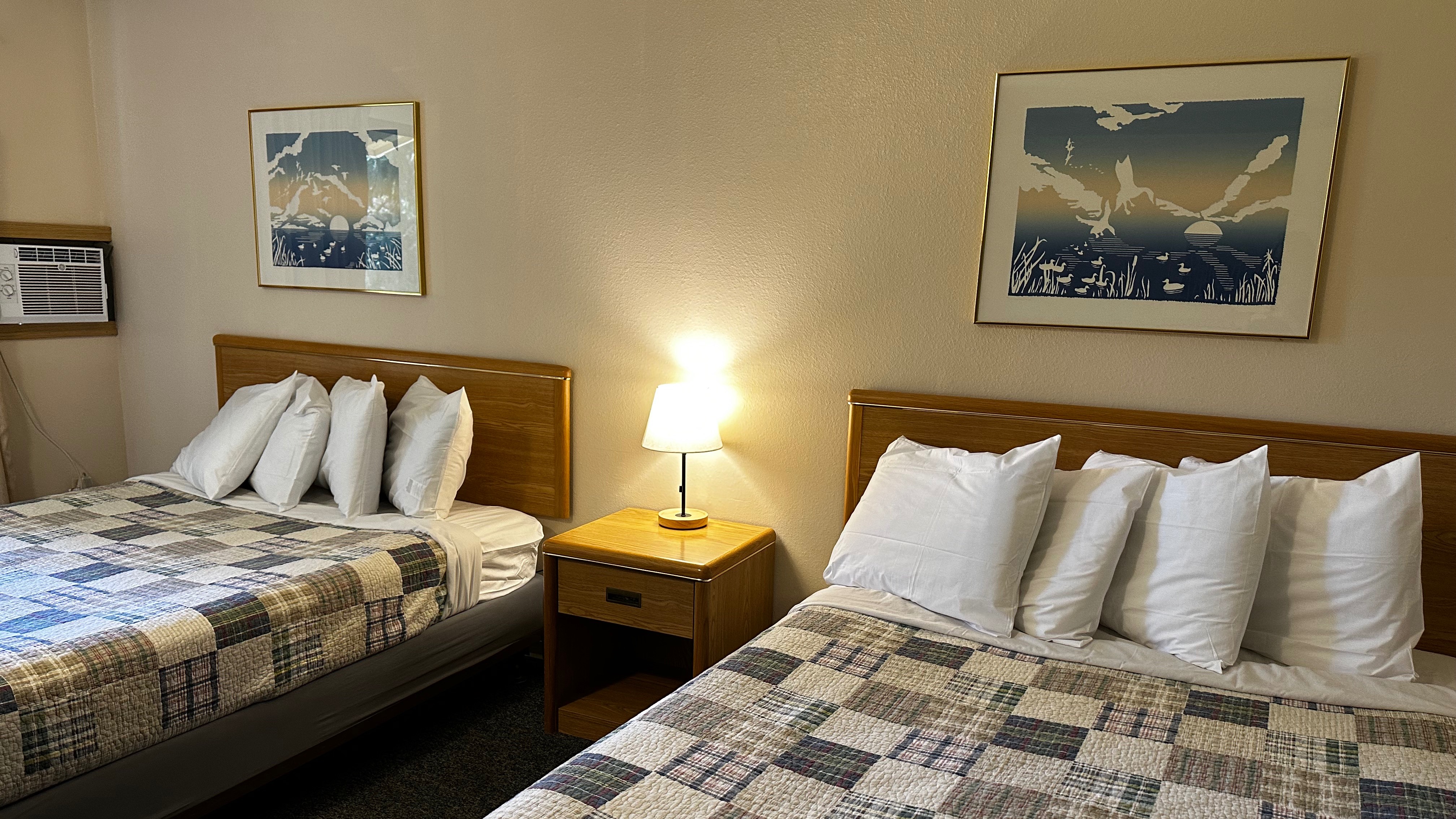 Guest Rooms and Suites | Winthrop Inn