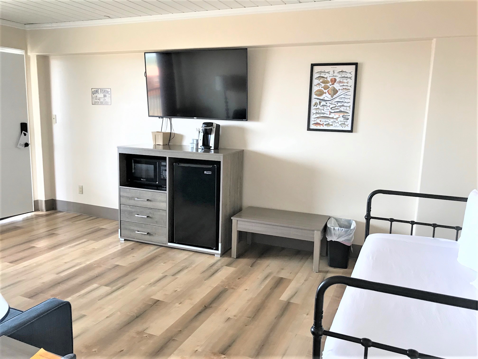 Guest Rooms and Suites | Westport Inn