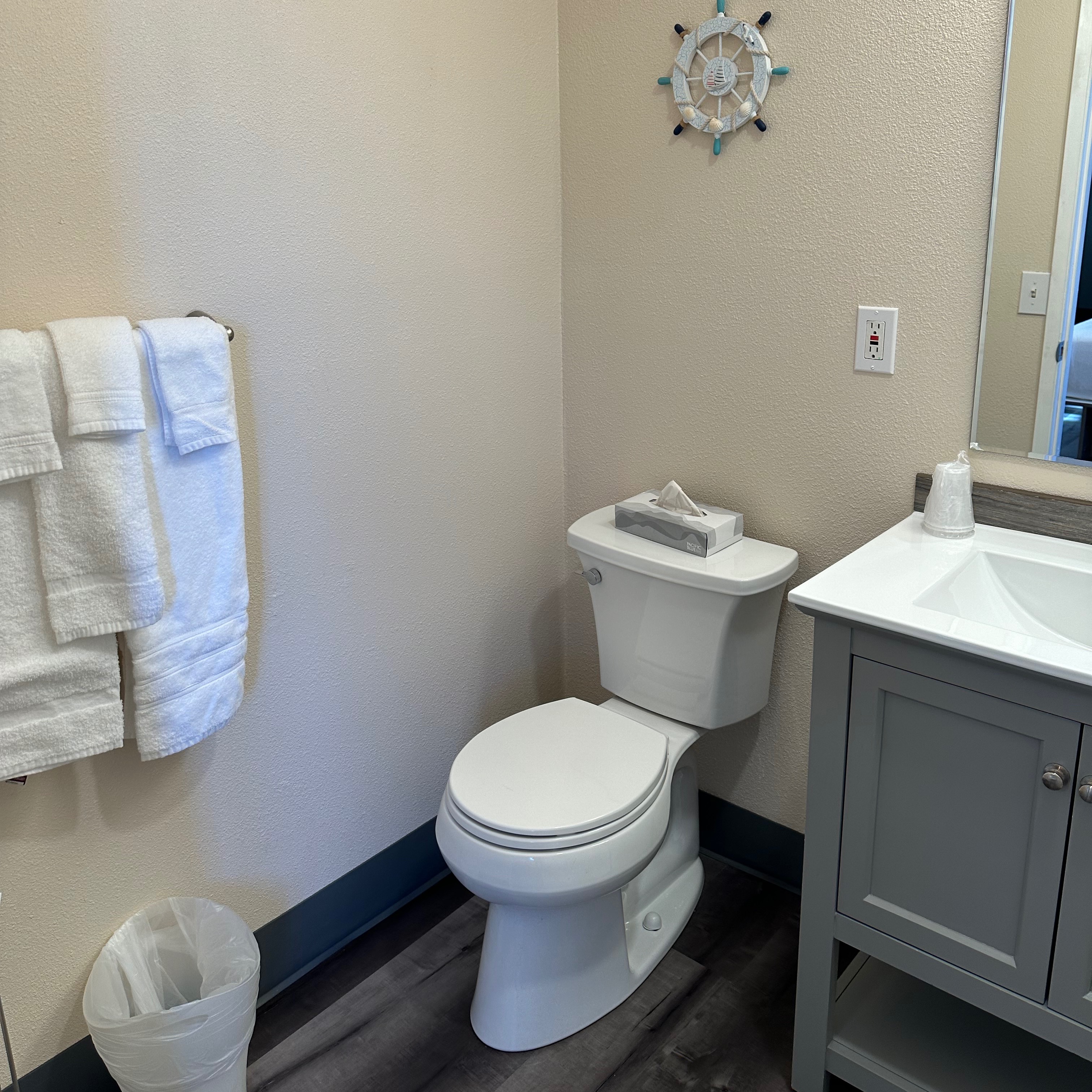 Guest Rooms and Suites | Coastal Inn & Suites