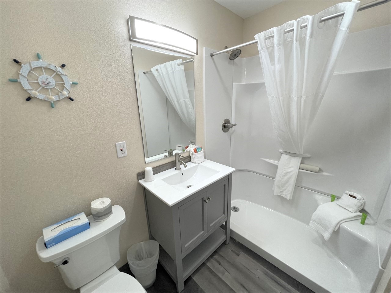 Guest Rooms and Suites | Coastal Inn & Suites