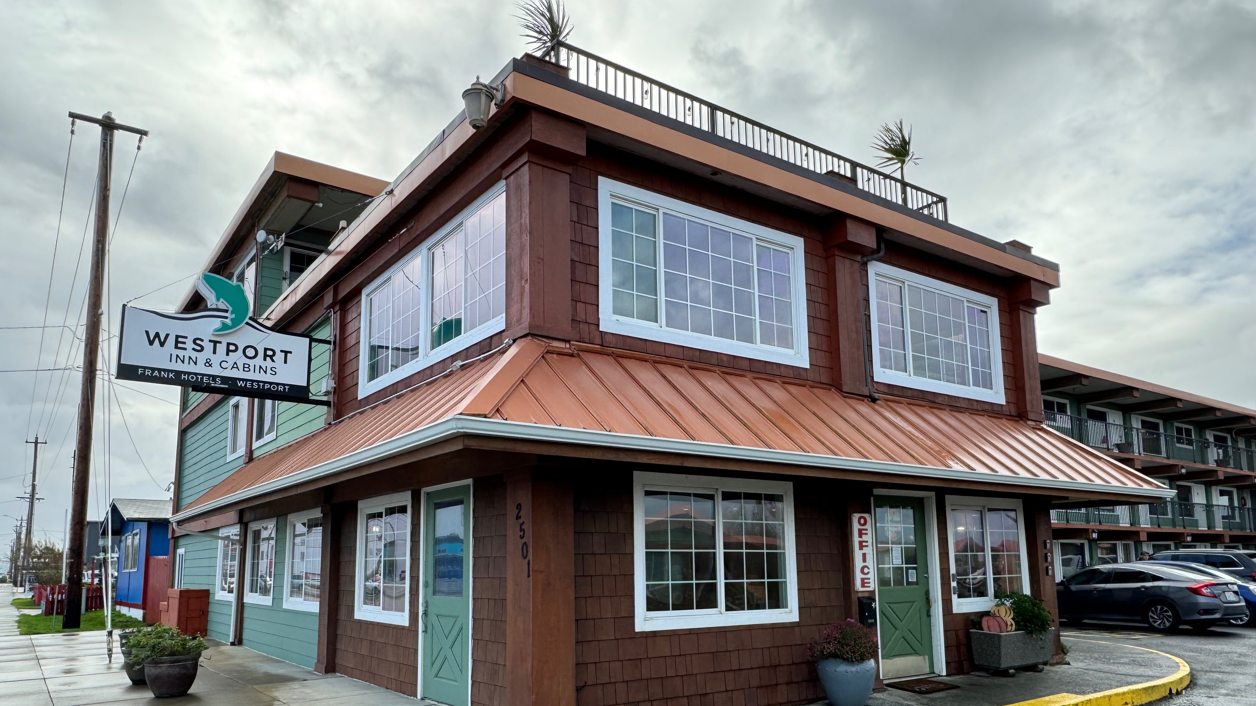 Welcome to the Westport Inn | Westport Inn & Cabins