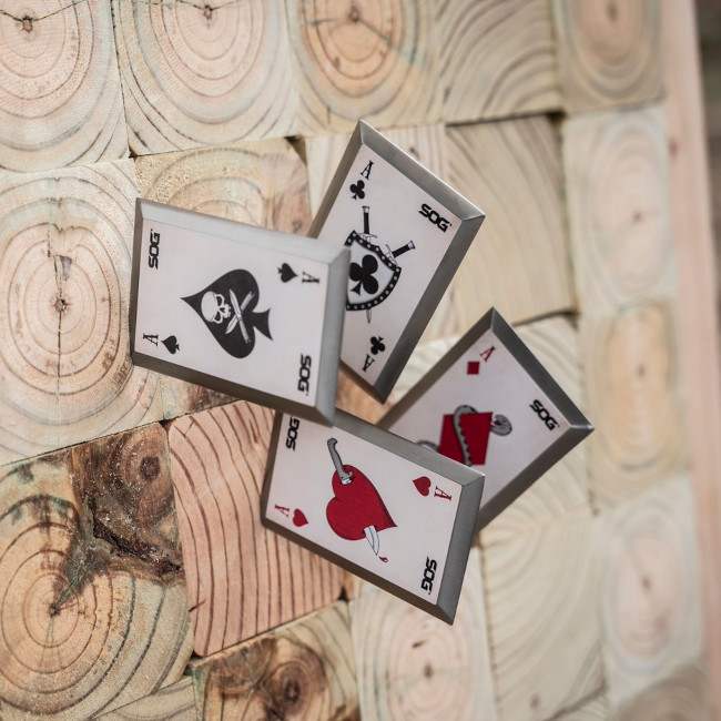 Throwing Death Cards | Outdoor Gear
