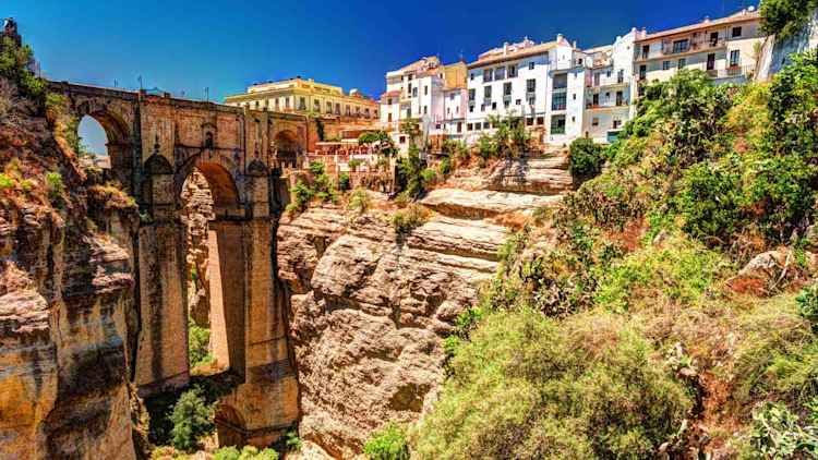 Highlights of Spain & Portugal Tour - SAVE From 10% - Expat Explore