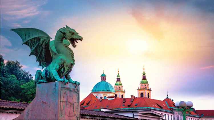 Eastern Europe Highlight Tour – Book With Flexible Changes – Expat Explore