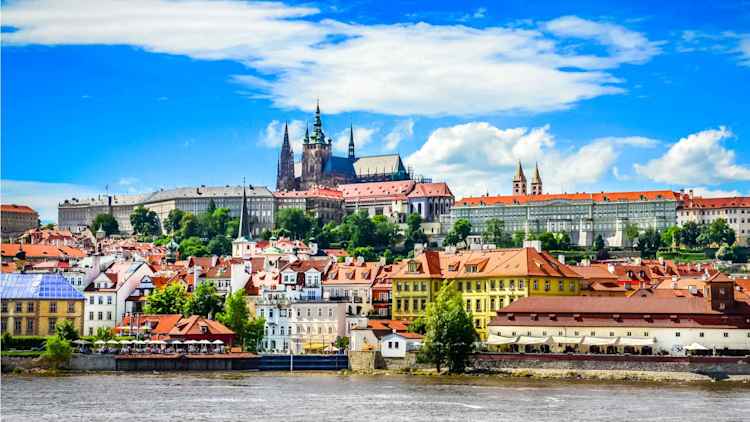 Eastern Europe Highlight Tour – Book With Flexible Changes – Expat Explore