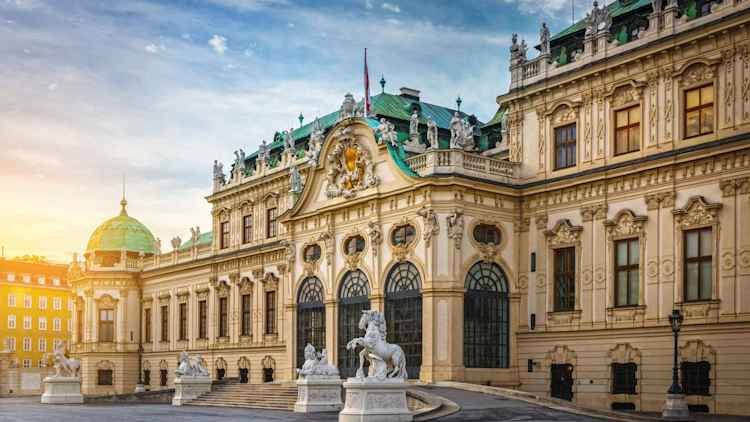 Best of Eastern Europe Tour – Tour East Europe 2023/2024 Expat Explore