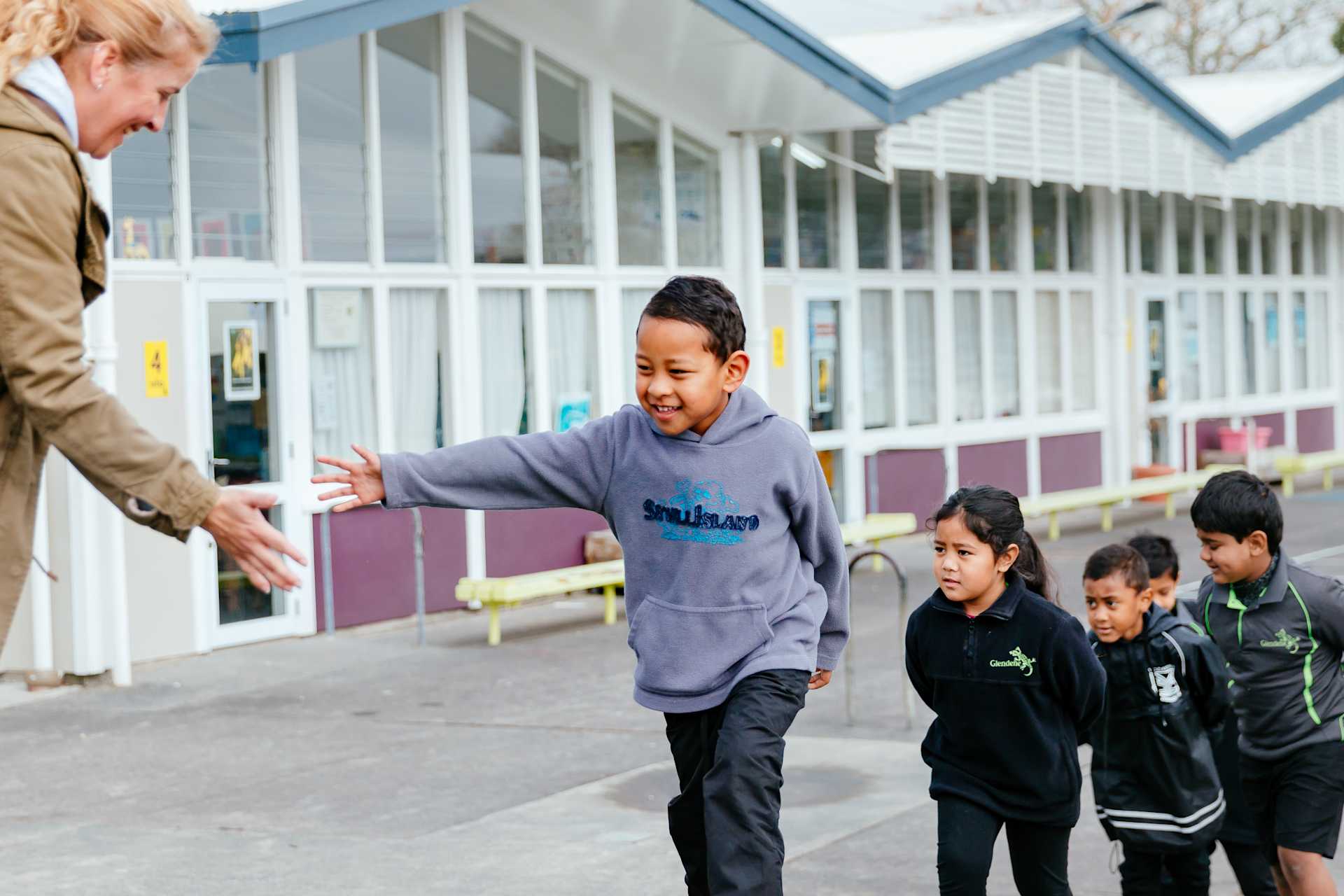 How Tania Morgan-Smith takes a "peek behind the curtain" at education ...