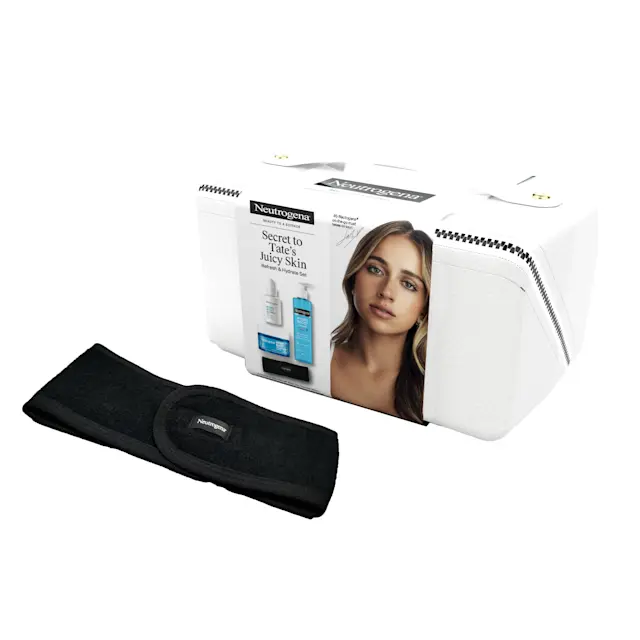 Neutrogena Hydro Boost x Tate McRae Gift Set