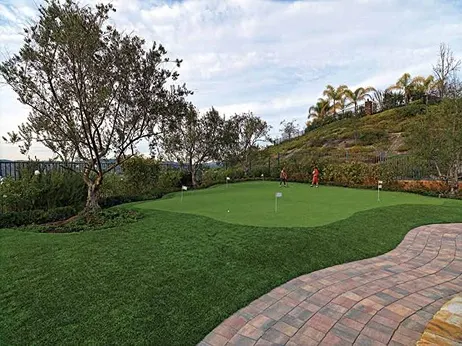Creating A Golfer's Dream Backyard