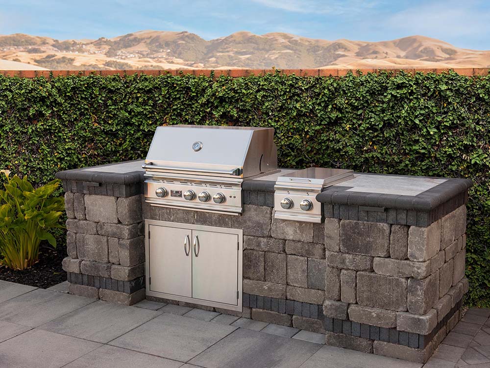 BBQ Islands from System Pavers
