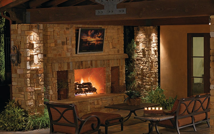 Outdoor Fireplaces from System Pavers