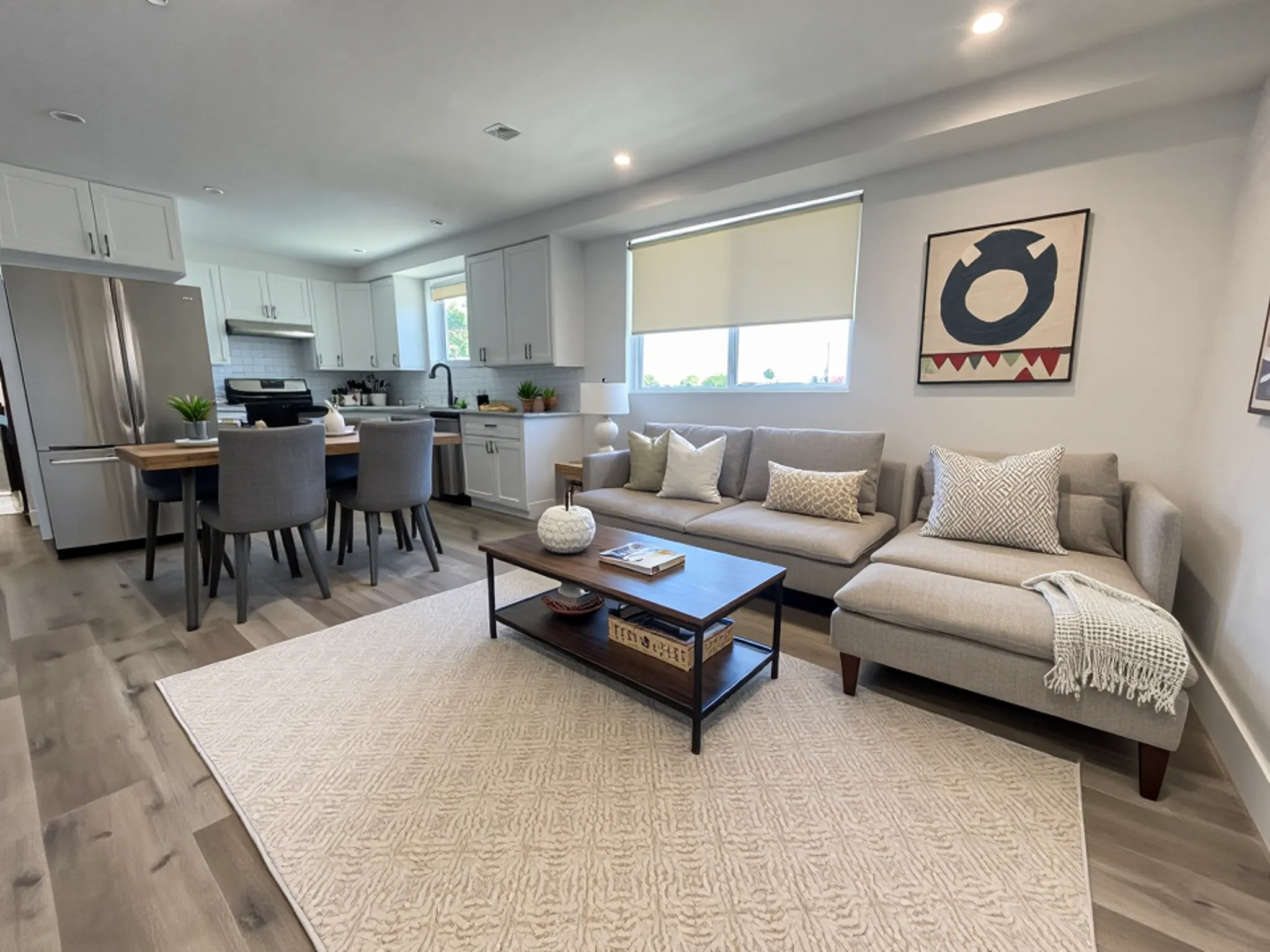 1252 W 37th St, Los Angeles, CA 90007 - Moo Housing