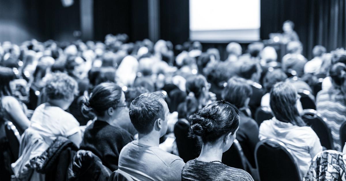 Top tips on conquering conferences | Elsevier