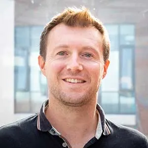 Soccer goalies process the world differently, researchers find