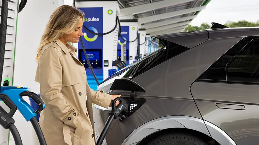 Rapid & Ultra-Fast EV Charging Explained | bp pulse UK