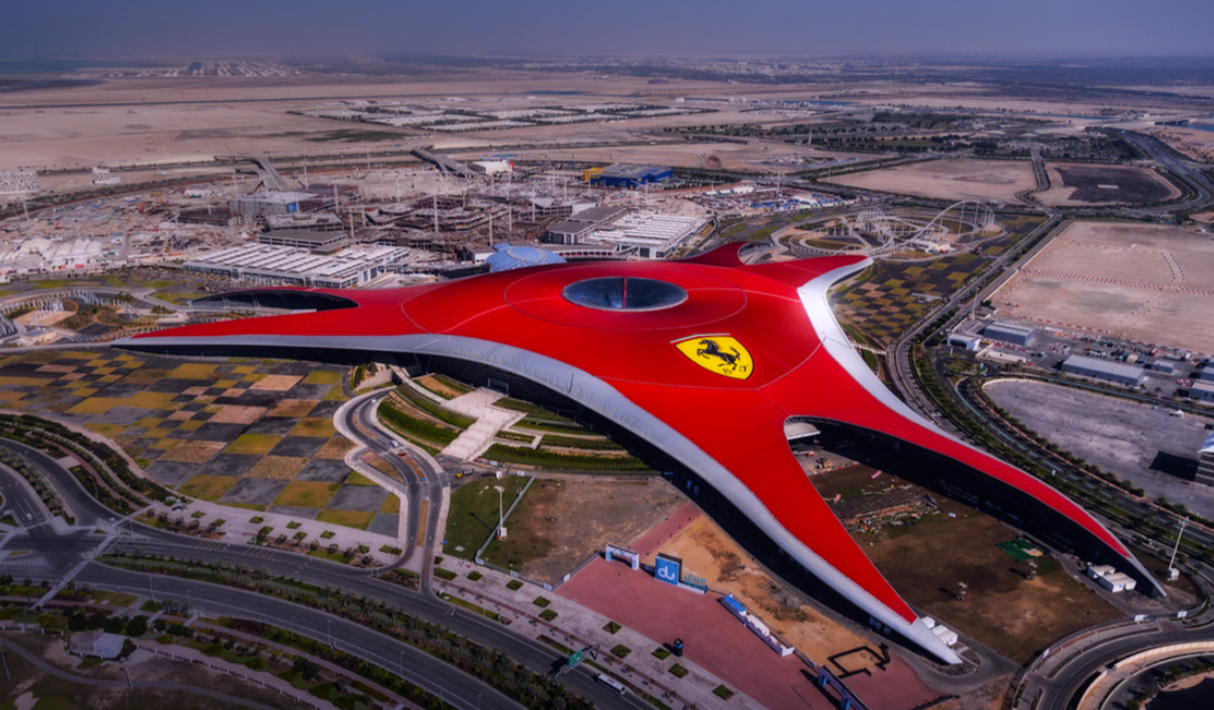 Ferrari World в Абу-Даби: Незабываемое путешествие в мир скорости и ...