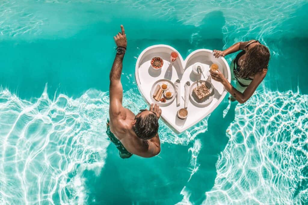 10 Places for Floating Breakfasts in the UAE | DAMAC Properties