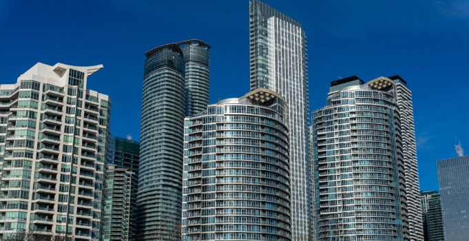 The Ultimate Comedy Shows Coming to Dubai (2025) | DAMAC Properties