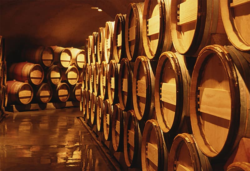 Chablis Wine: Winemaking, Best Wines, Prices (2024)