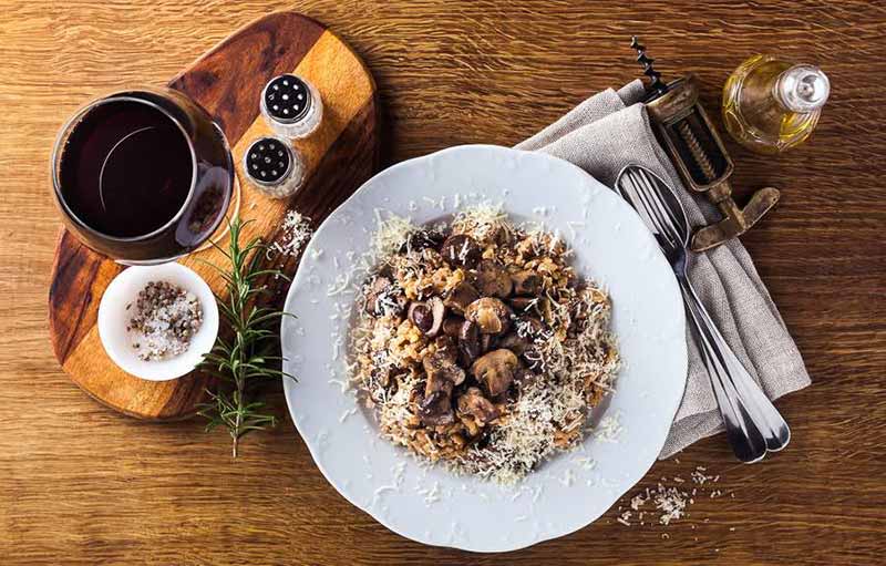 Guide To Burgundy Wine: Subregions, 13 Best Wines, Prices (2023)