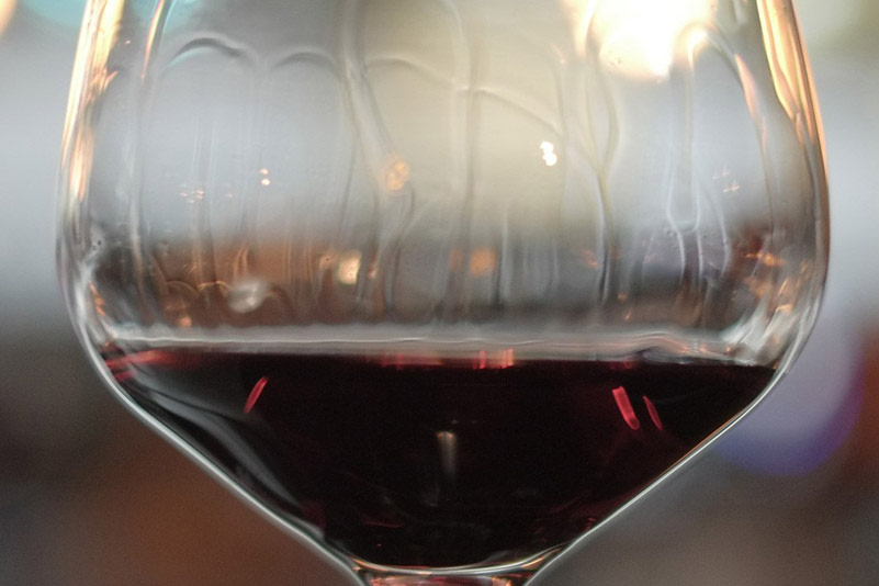 Cabernet Sauvignon vs Merlot: 9 Key Differences & Similarities
