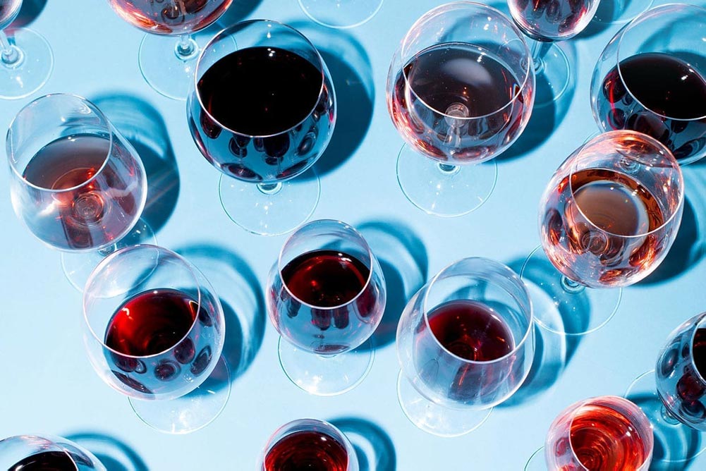 Wine Decanting 101: When, Why, and How to Do It Right