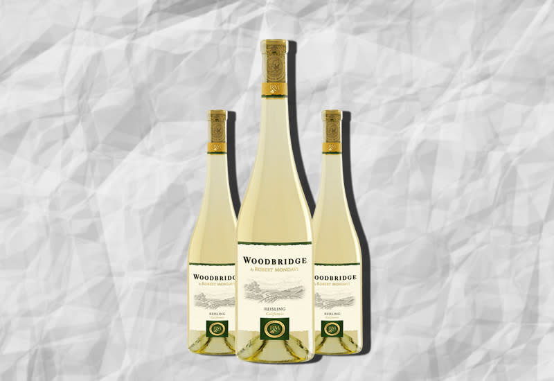 Woodbridge Wine by Robert Mondavi: Styles, 10 Best Bottles, Serving Tips