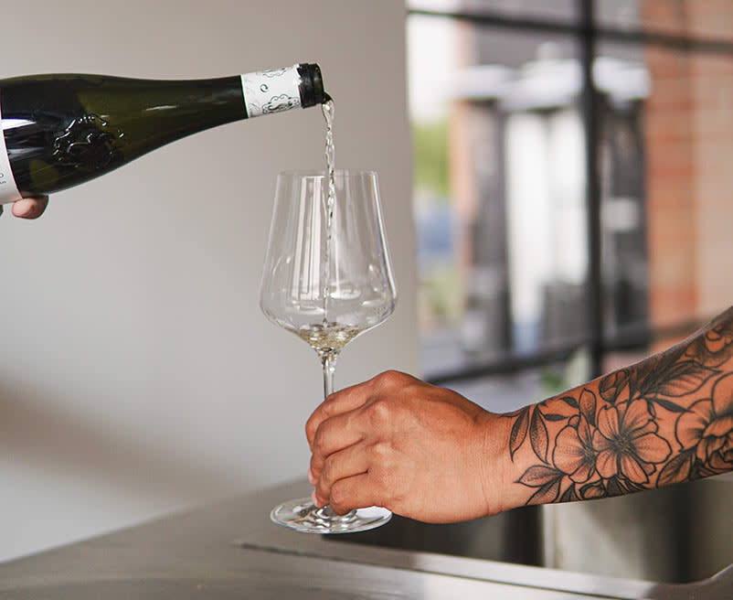 Viognier Wine: 10 Best Wines, Flavors, Wine Regions