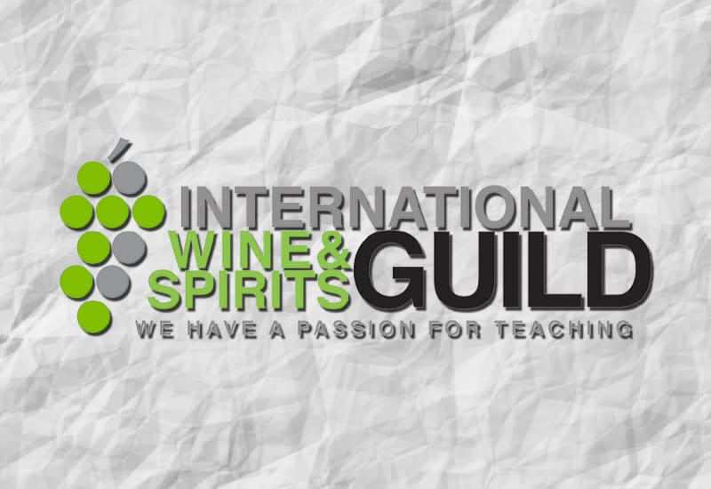 Wine Sommelier: Top Certifications, Insider Tips, Salary (2023)