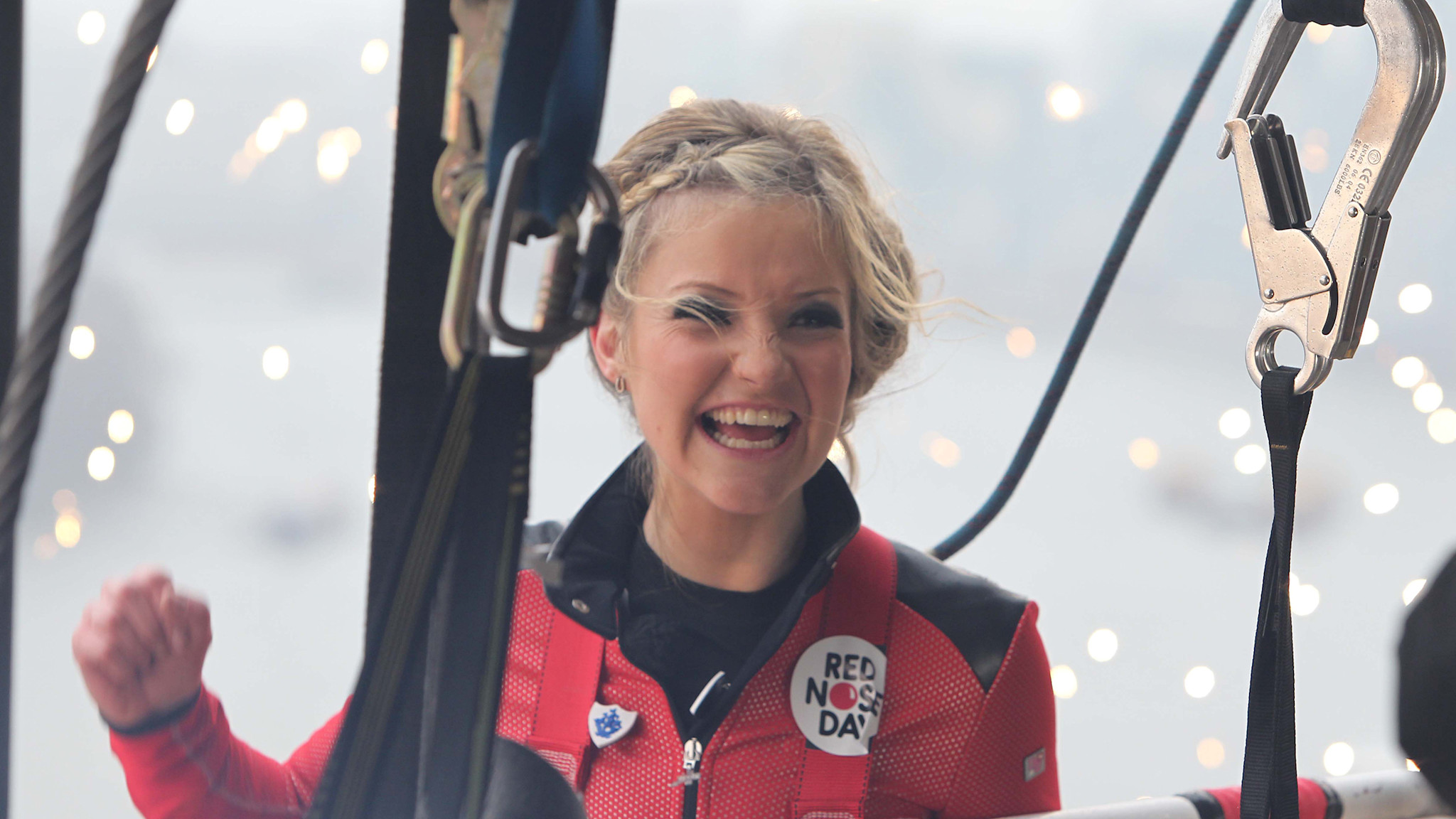 Daredevil presenter’s high wire record | Comic Relief