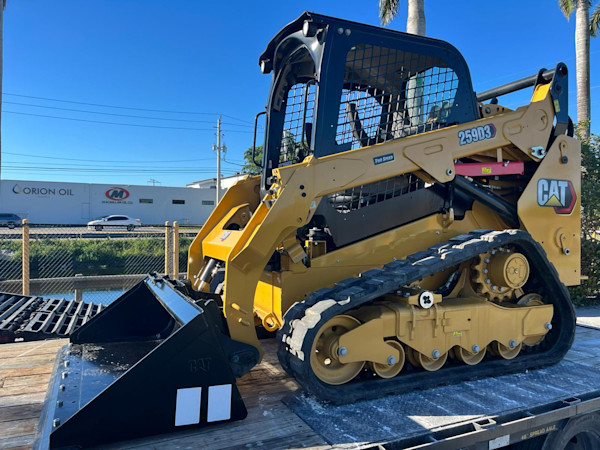 Compact Track Loader Rentals | Skid Steer Loader Rentals | Green Rental