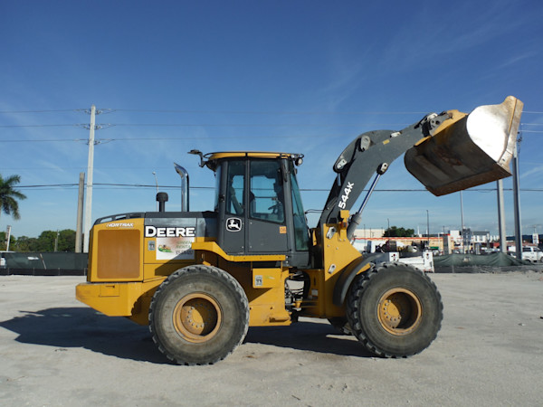 Compact, Medium & Large Wheel Loader Rentals | Green Rental
