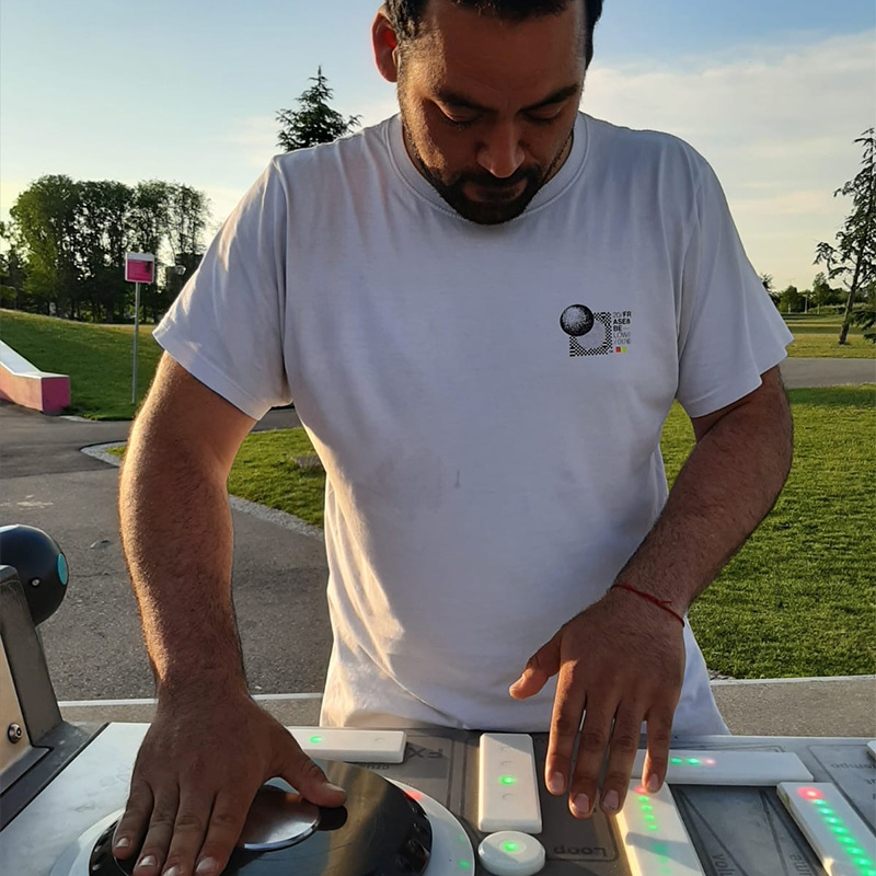 Igniting the Imagination of a Younger Generation Through Interactive ...