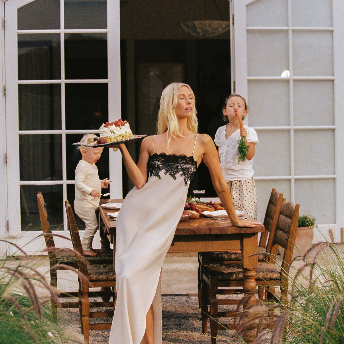 DISSH: All in a day, starring Lisa Green