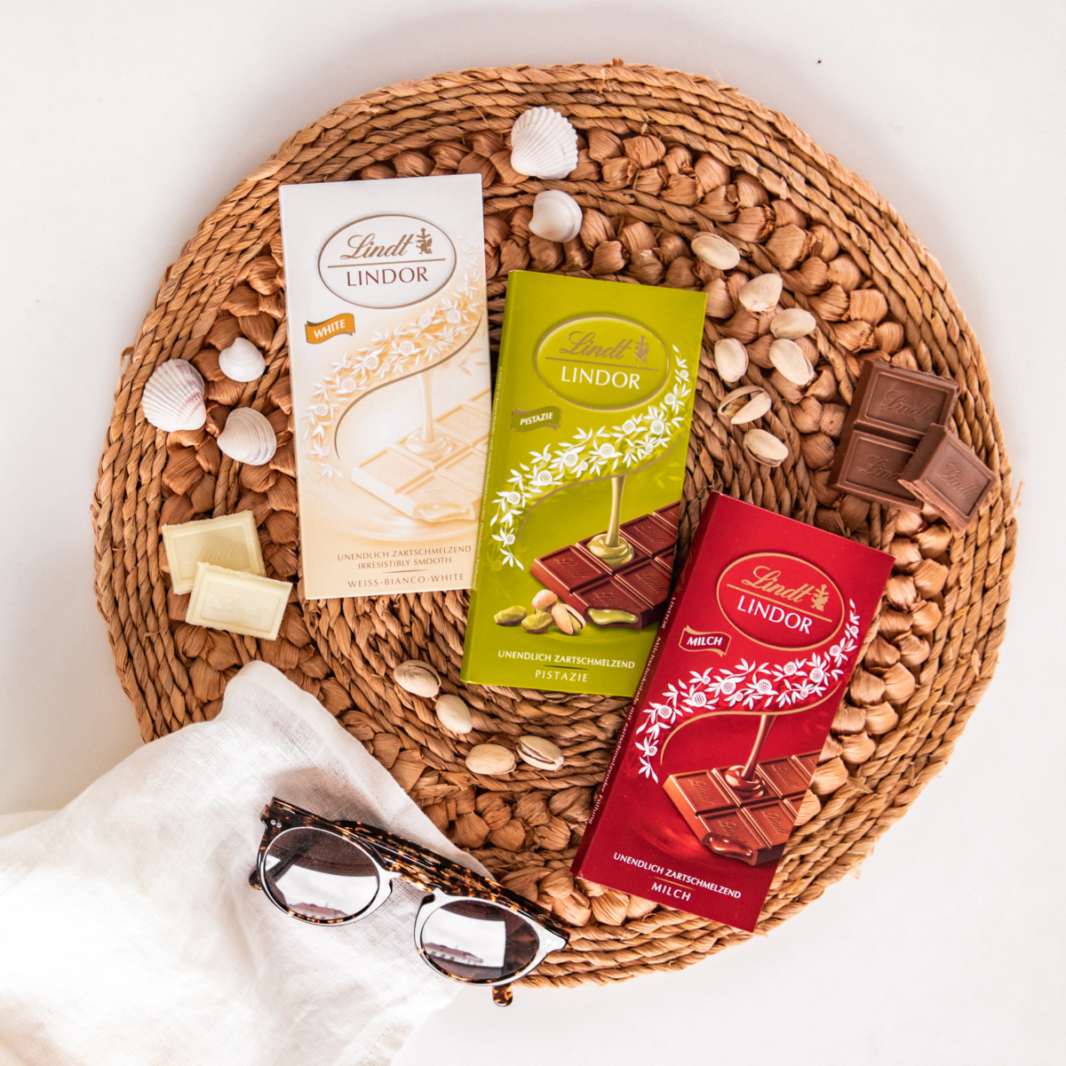 Lindt: New Lindt LINDOR Block Range at Westfield Warringah Mall