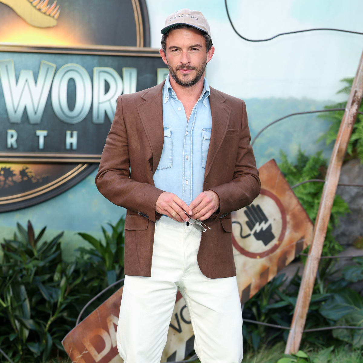 Prada: Jonathan Bailey in Prada